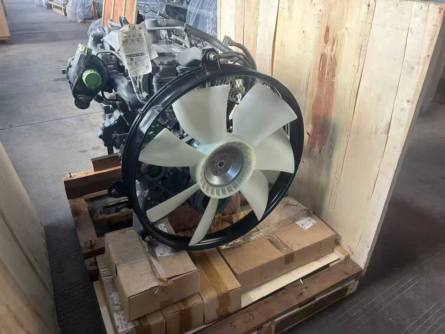 ISUZU 4HK1 OEM Engine for Heavy Machinery & Trucks